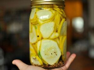 11 Quick & Tasty Mason Jar Meals for Busy Days