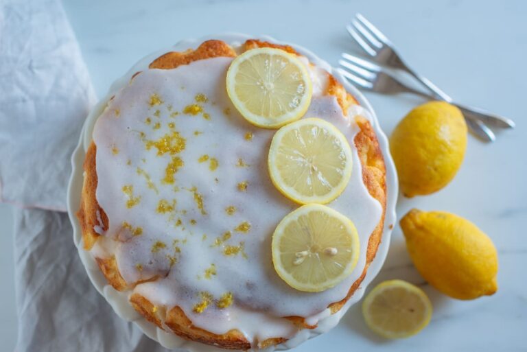 Easy Lemon Drizzle Cake With Fresh Lemon Zest Recipe - Alice Dias