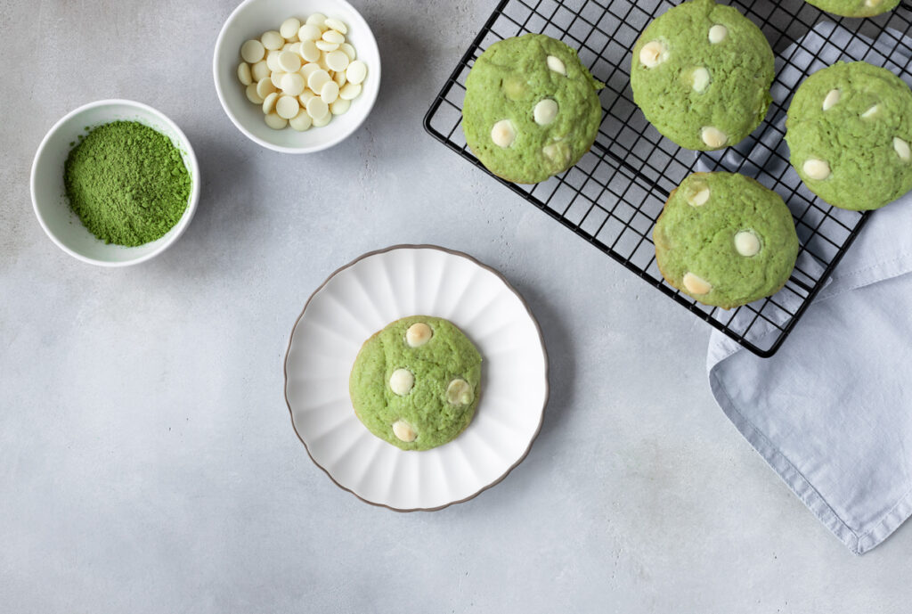 Crisp Matcha Shortbread Cookies You Can Bake in 30 Minutes