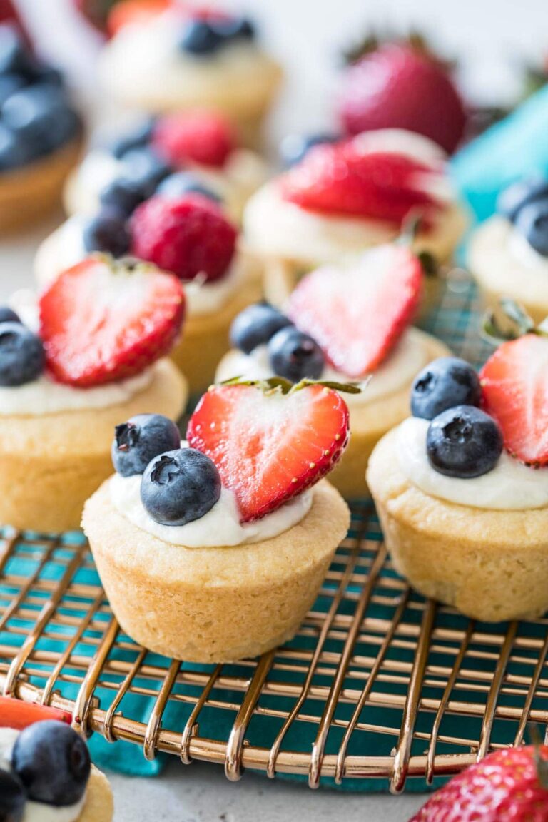 35 Cute Mini Desserts Ideas That Are Almost Too Pretty to Eat