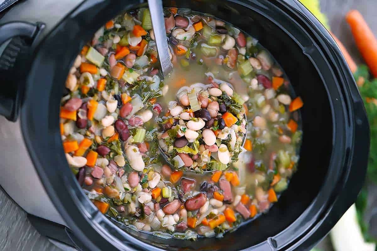 15 Hearty Crock Pot 15 Bean Soup Recipes Perfect for Cold Nights