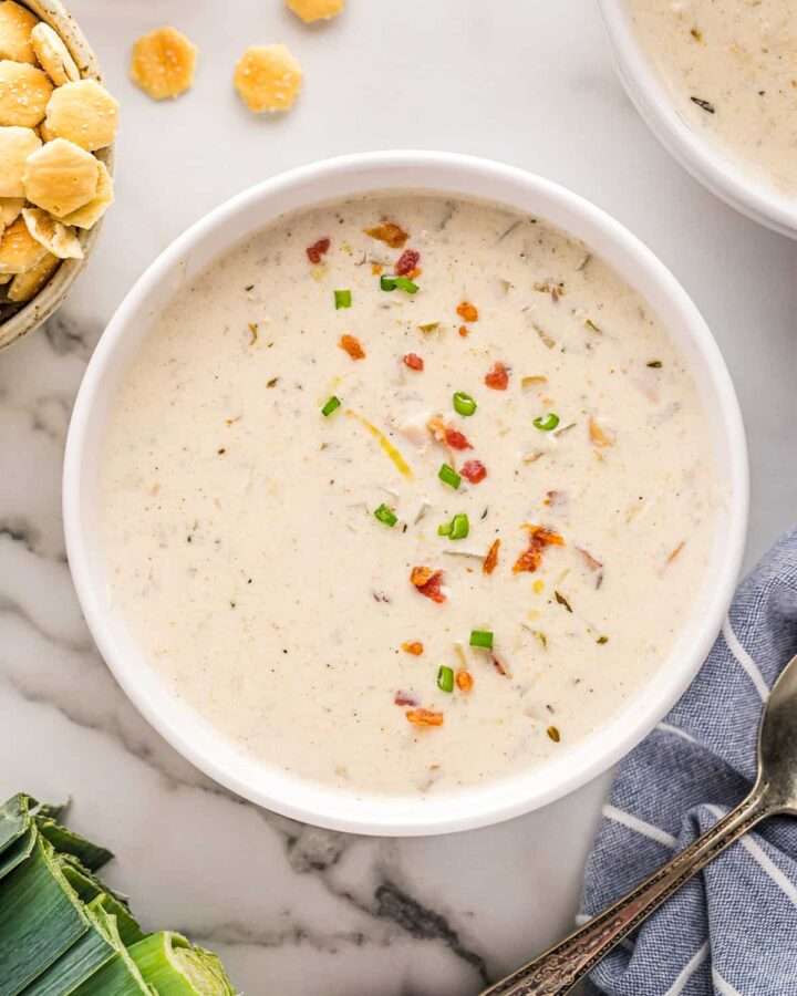 21 Best Clam Chowder Recipes (Creamy & New England Style)