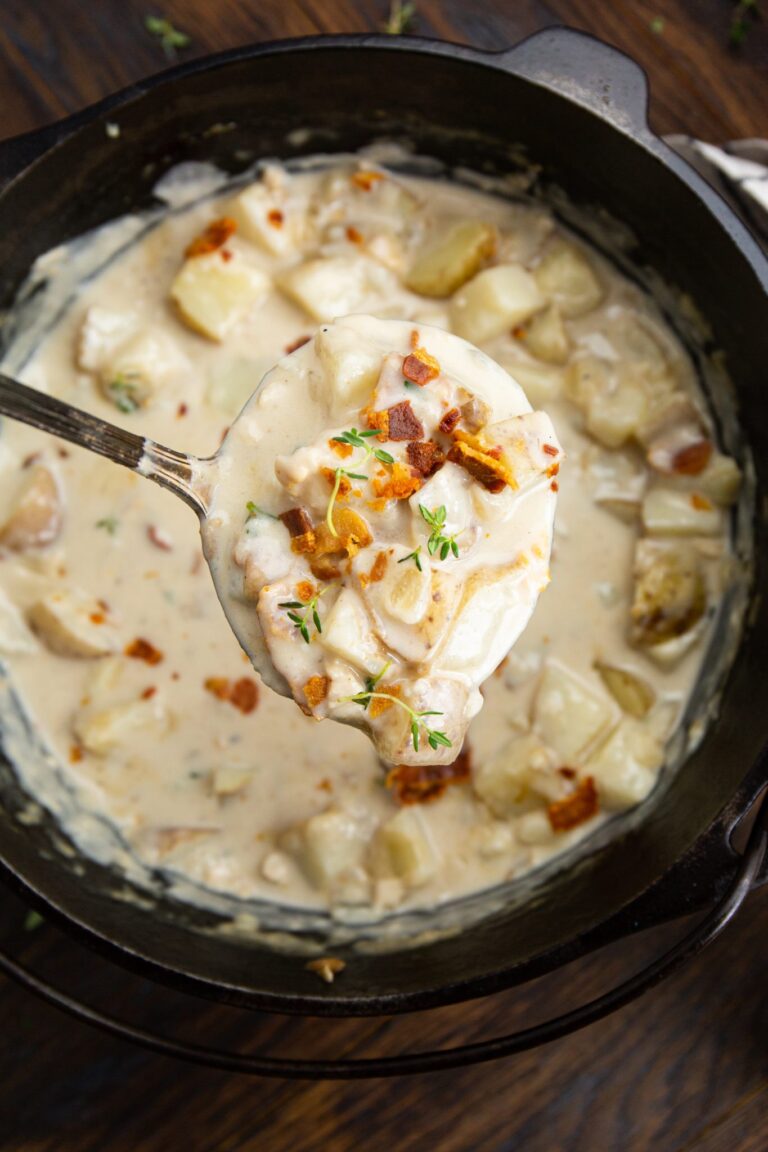 21 Best Clam Chowder Recipes (Creamy & New England Style)